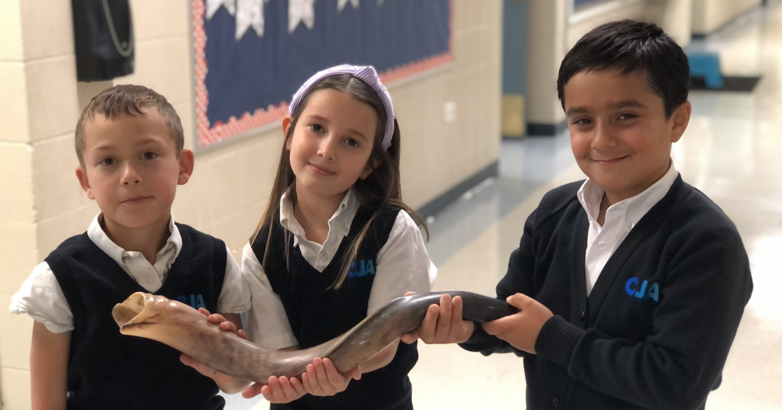 Singing Shehecheyanu at the Calgary Jewish Academy - Alberta Jewish News